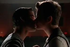 Darren Criss, Chris Colfer 'Glee' Romance Gets Physical As Grant Gustin Schemes | On Top ...